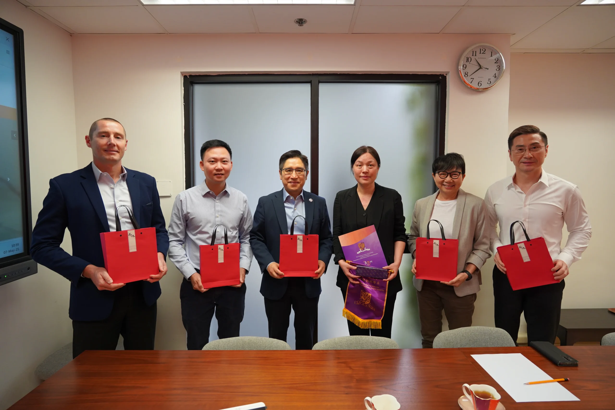 Visit by Professor Wang Lijuan from Shanghai University of Sport, China ...